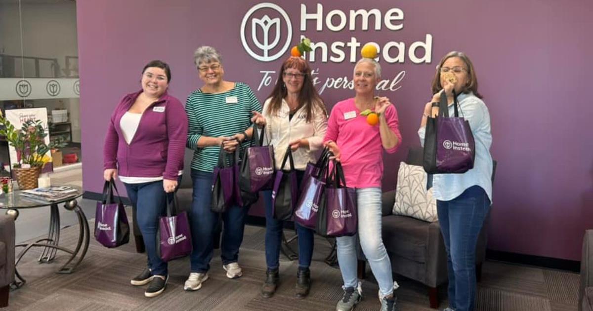 Home Instead Team Harvests Joy in Sun City, AZ