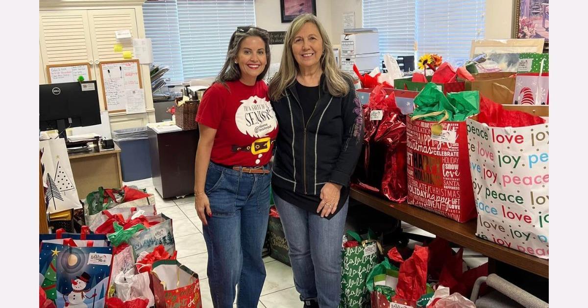 Home Instead Delivers Gifts for Be a Santa to a Senior in Lakeland, FL